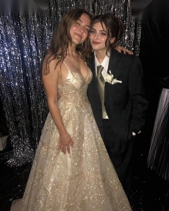 My Daughter Gave Away Her Dream Prom Dress to a Girl in Need and Wore a ...