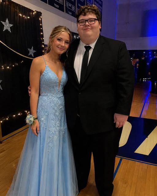 The Most Popular Girl Humiliated My Son at Prom — But His Response ...